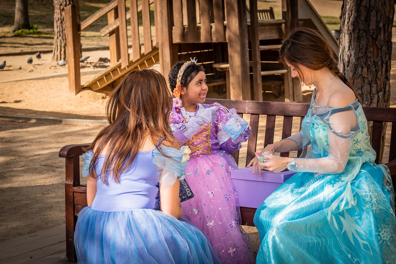 NEDESKA CUMPLE SU DESEO DE PODER VOLVER A JUGAR CON SU QUERIDA COCINITA ...